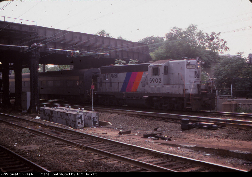 NJ Transit 5902